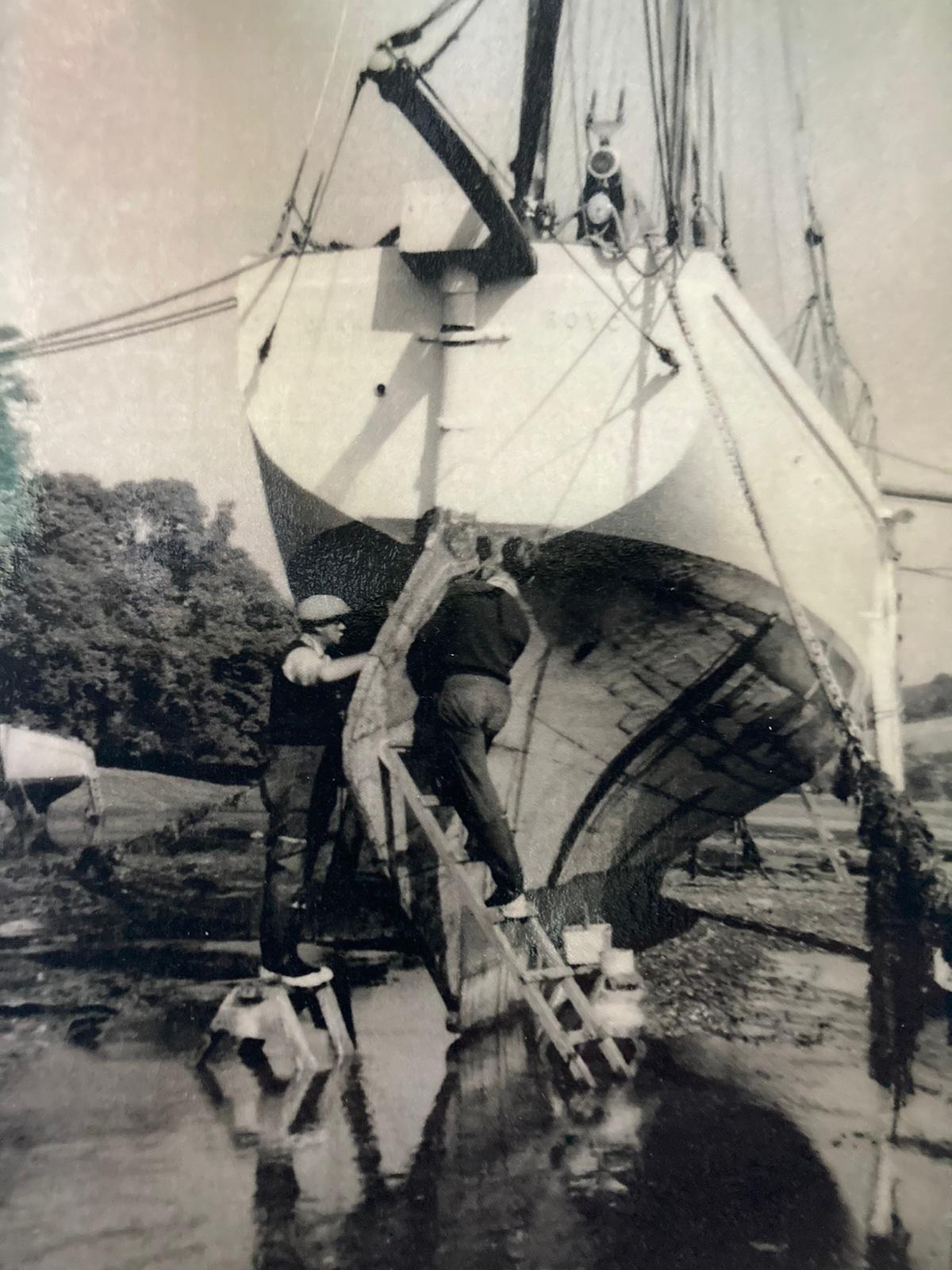 MERCHANDISE :: Pasco's Boatyard Ltd